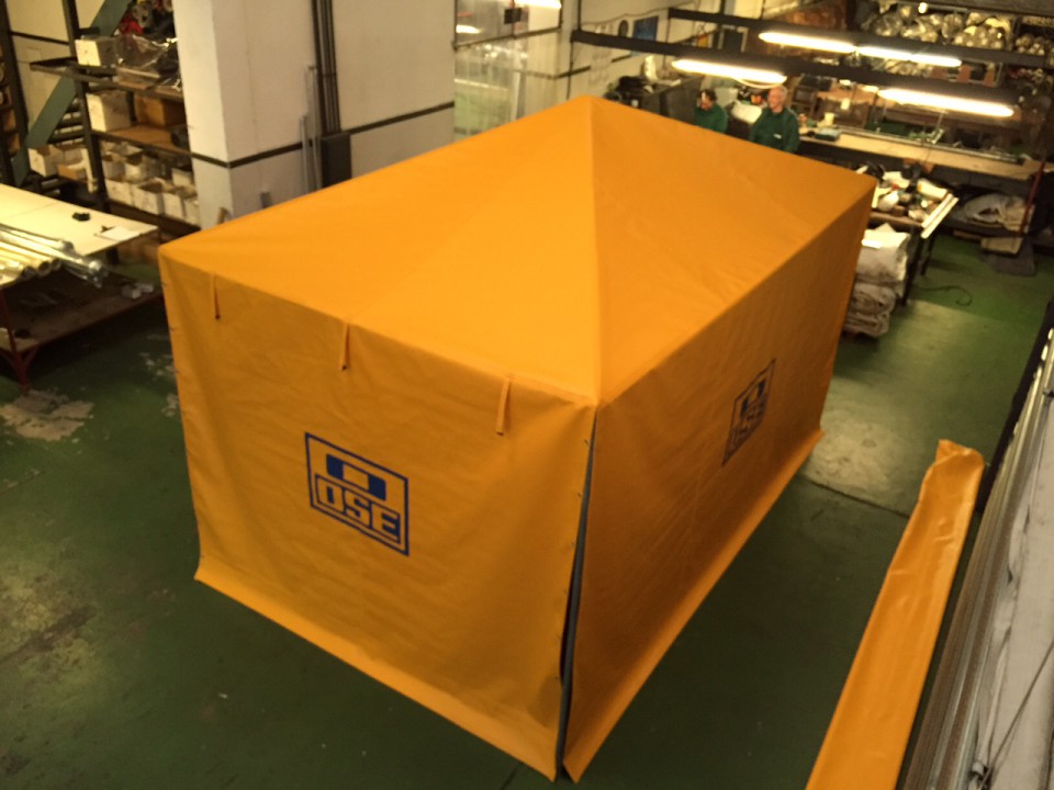 LA CLÍNICA - Fabricación y venta de Carpas